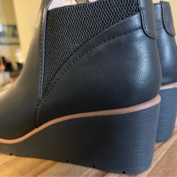 SOUL Naturalizer | Shoes | Soul Naturalizer Black Wedge Boots | Poshmark